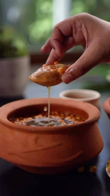 Different types of pani you must try with golgappas | Golgappe ...