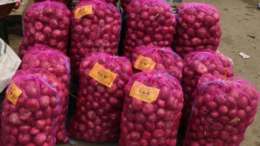 Govt Lifts Ban On Onion Exports, Check Minimum Export Price Here