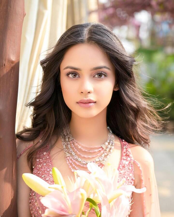 Lapataa ladies lead actress phool kumari aka Nitanshi goel glamrous and ...