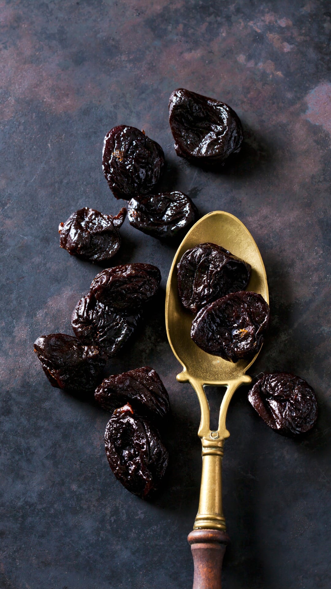Know About The Health Benefits Of Prunes