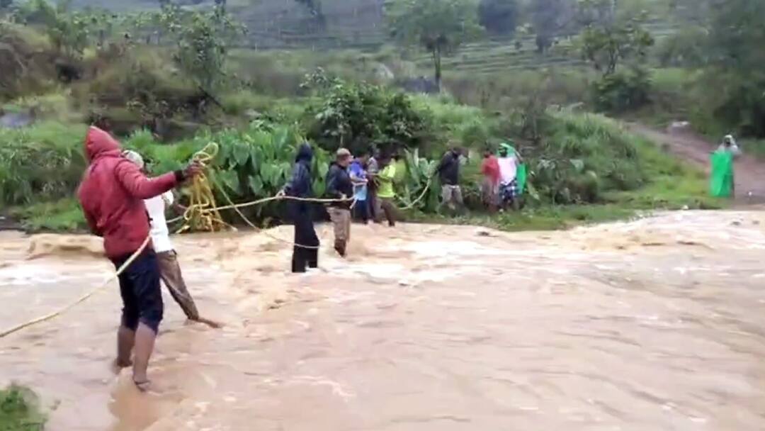 Kodaikanal : The raging wild flood. After 5 hours of struggle, the ...
