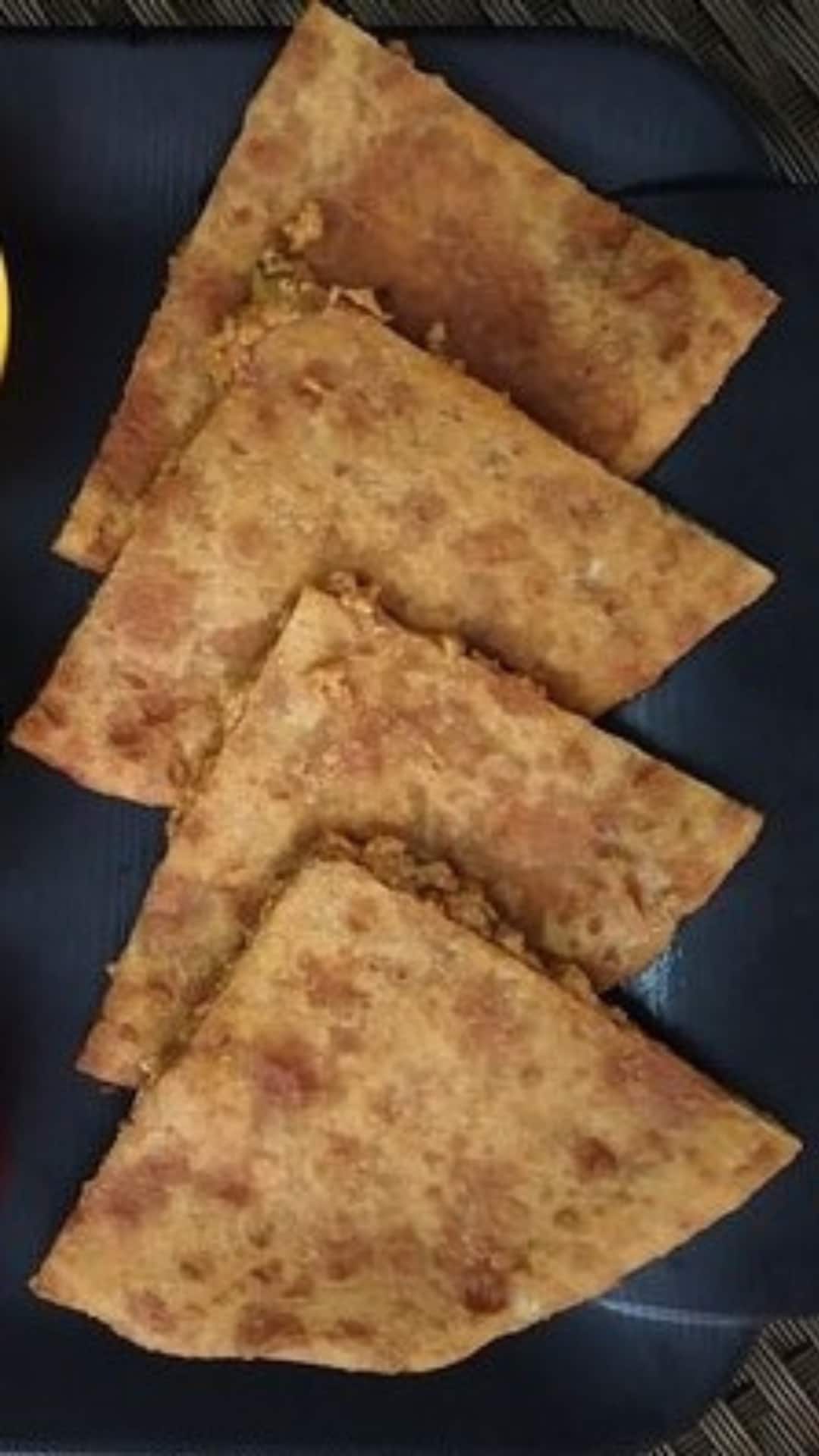 Know How To Prepare Nawabi Chicken Paratha