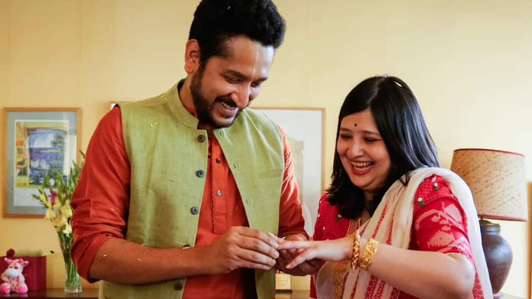 Parambrata Chatterjee Piya Chakraborty wedding album entertainment news ...