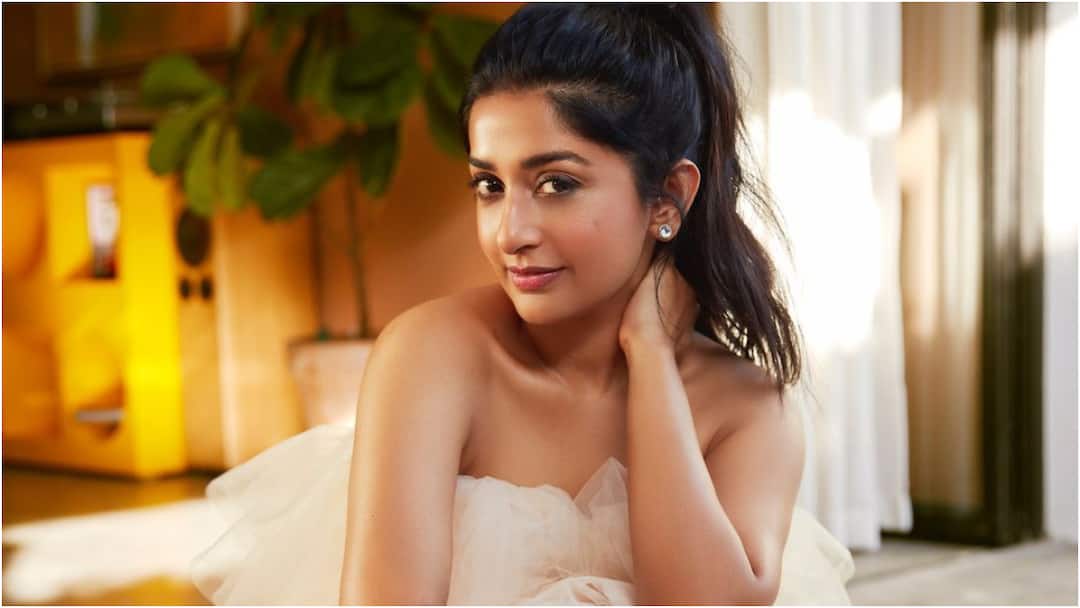 Meera Jasmine First Look From Sree Vishnu Hasith Goli Swag Unveiled | Meera Jasmine: టాలీవుడ్ ...