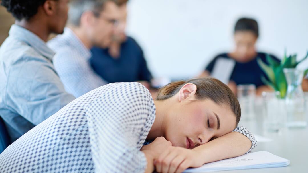 What are the side effects of not getting enough sleep and what happens ...