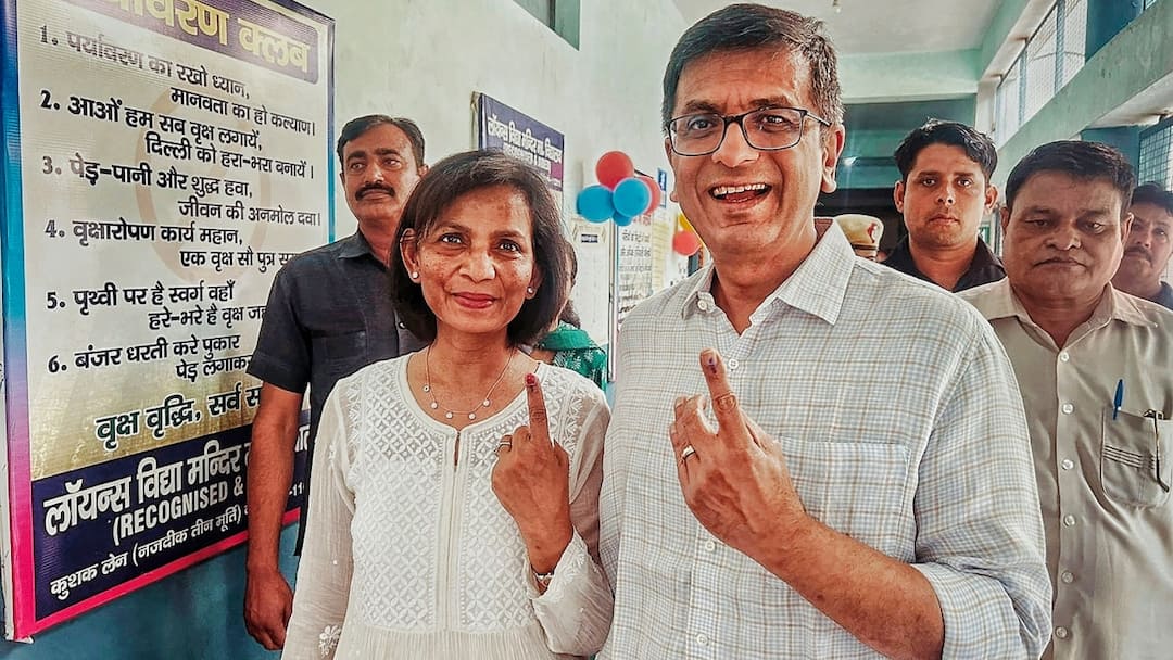 Who is CJI DY Chandrachud wife Kalpan Das how they met and got married ...