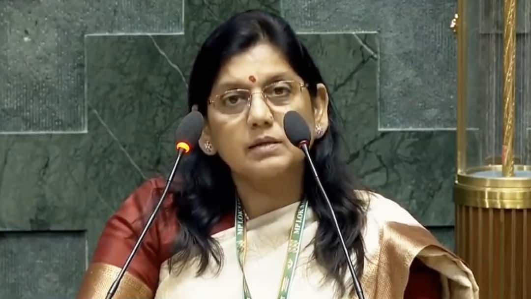 Lovely Anand JDU MP from Sheohar Taken Oath in Maithili Language in 18th Parliament Session ...