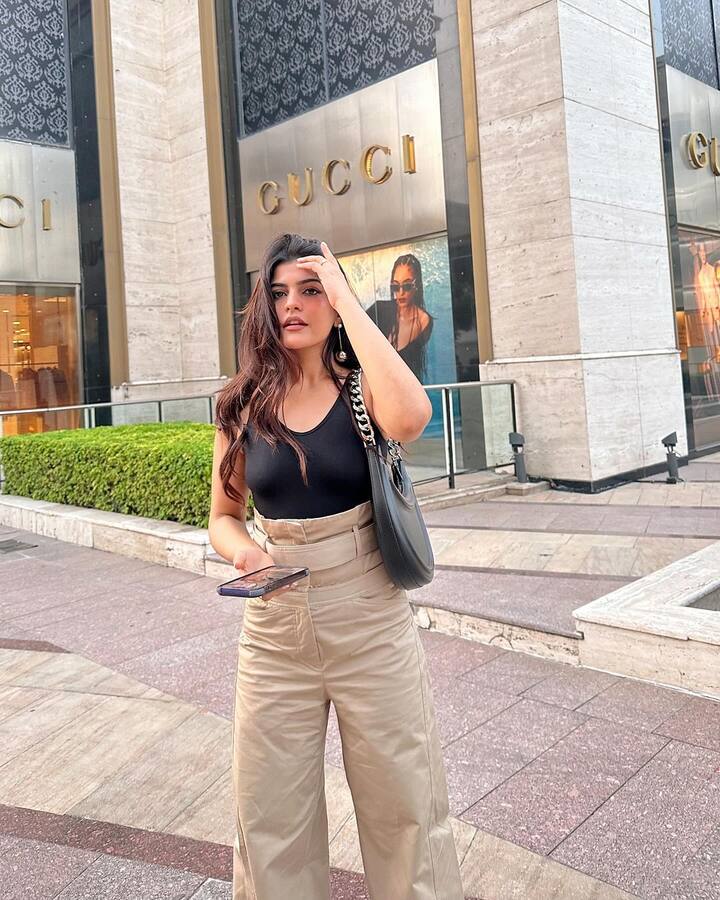 That Boho Girl Aka Kritika Khurana Social Media Influencer Income ...