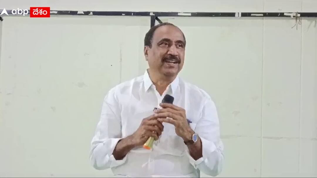 Jagtial MLA Sanjay Kumar political future after joining in Congress party | Jagtial Politics ...