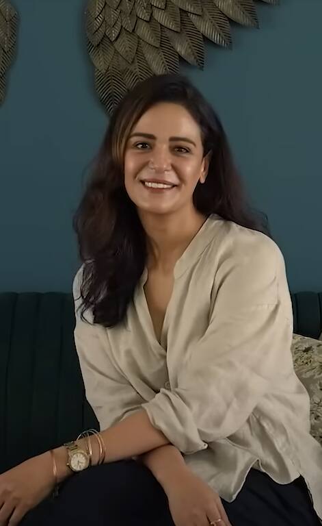 Celebrity Homes: Step Inside Mona Singh's Home With Blend Of Personal ...