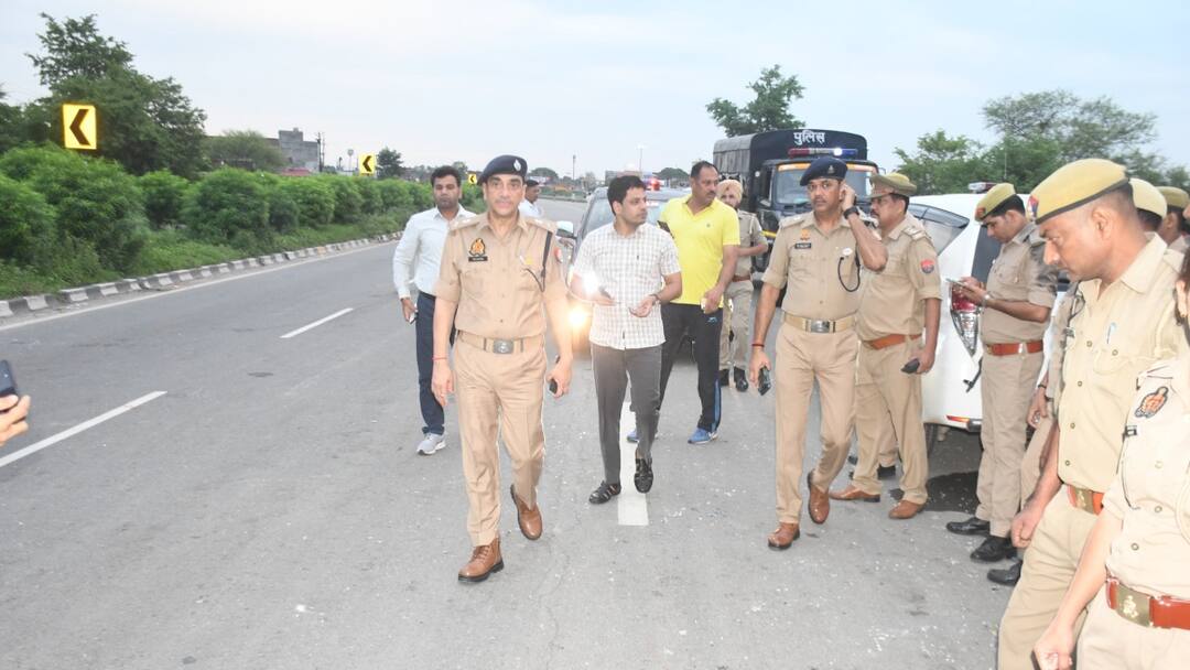 Rampur road accident massive head-on collision between up roadways and private bus ann | रामपुर ...