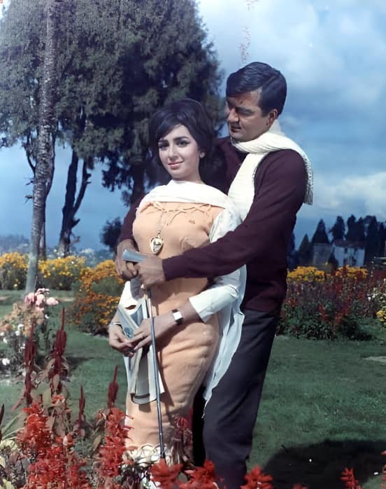 Vimi Debut with Sunil dutt film humraaz know her tragic life story ...