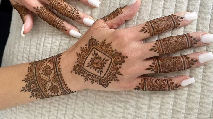 Hartalika Teej 2024 Simple Creative Mehndi Designs To Adorn Your Hands ...