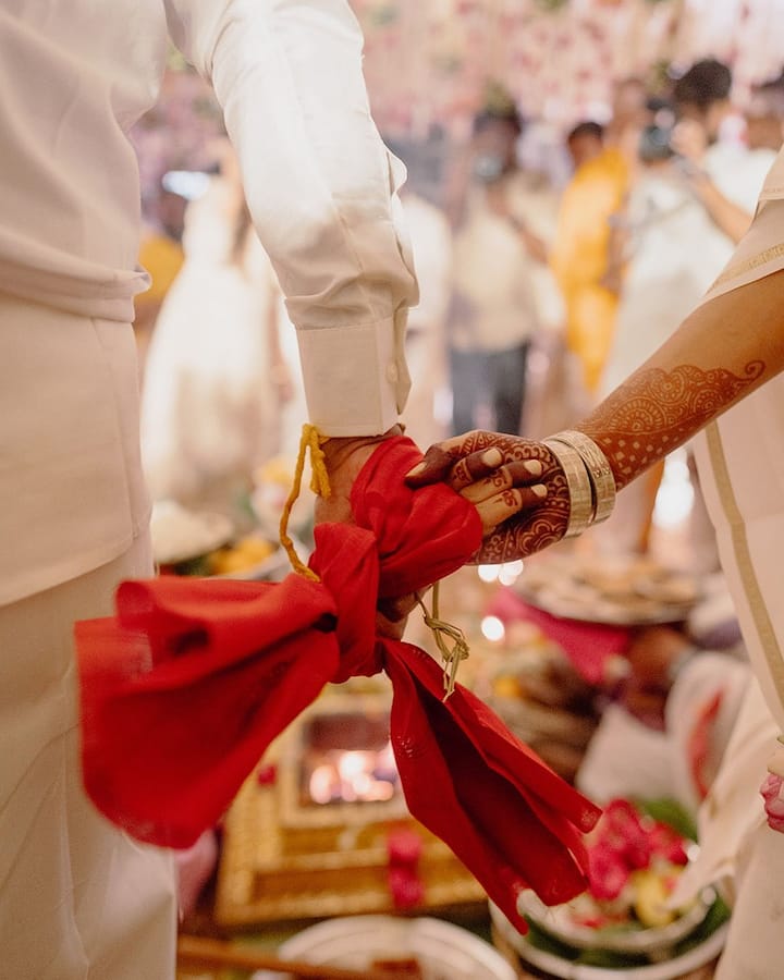 Sai Pallavi Gets Emotional At Pooja Kannan's Badaga Wedding Ceremony ...