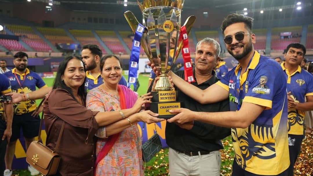 ECL Final: Elvish Yadav's Team Haryanvi Hunters Win Inaugural ECL T10 ...