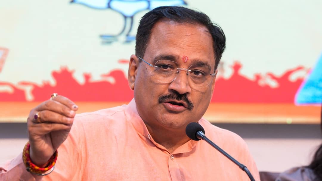 Virendra Sachdeva on Delhi AAP Atishi Government Road Inspection ...