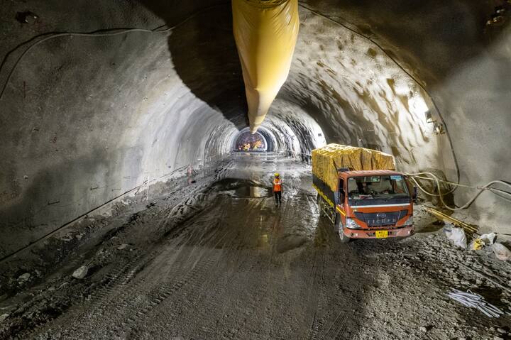 Bullet train in Mumbai, India's first undersea tunnel Work in progress, see photos of tunnel ...