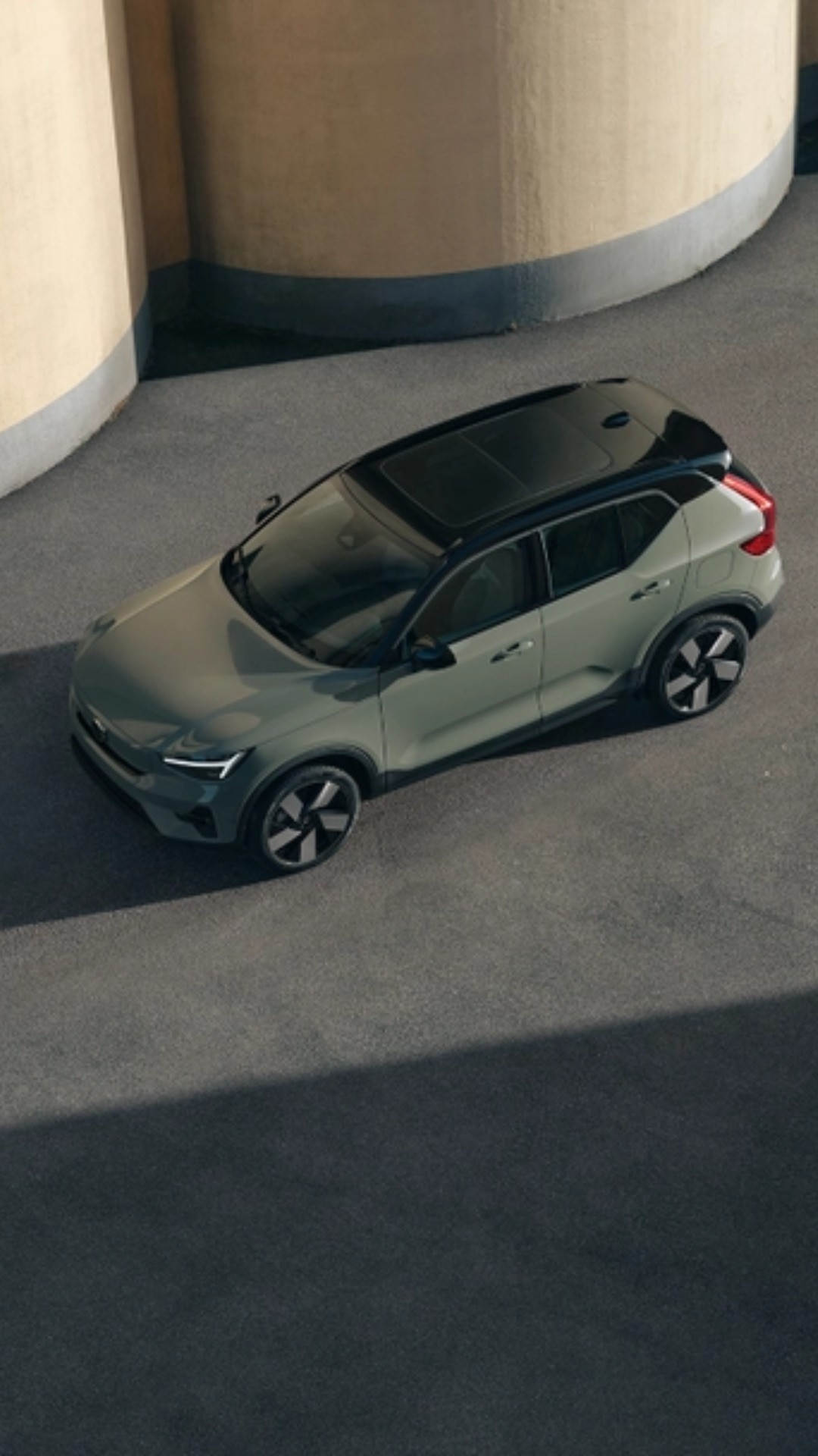 Volvo की सबसे सस्ती कार कौन सी है