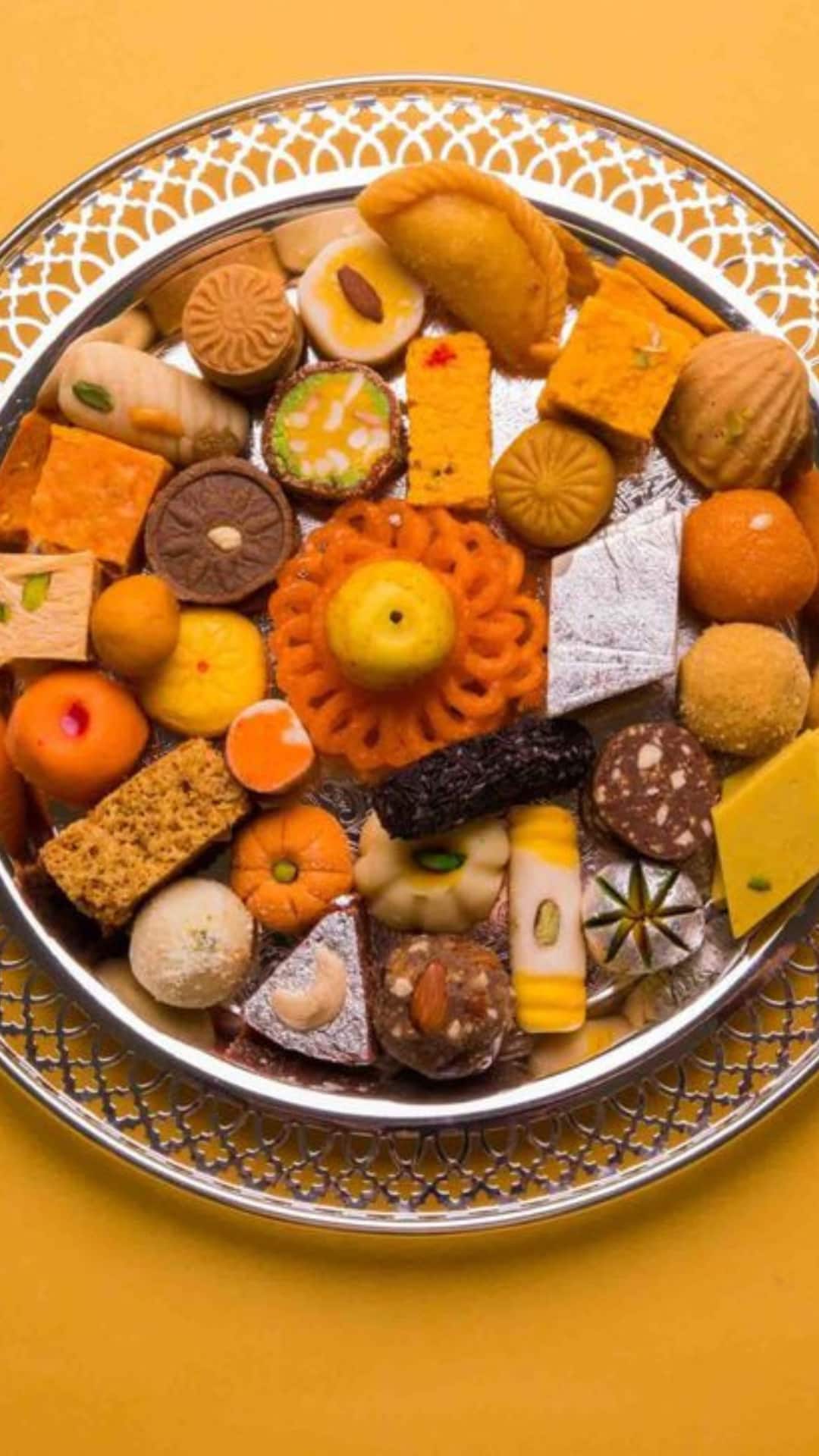 Top 10 Indian Sweets That Your Should Try Atleast Once