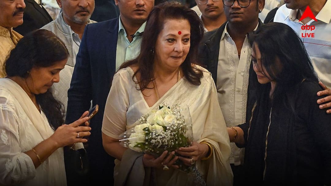 Moon Moon Sens husband Bharat Deb Burman passes away | Moon Moon Sen Husband Death : প্রয়াত ...