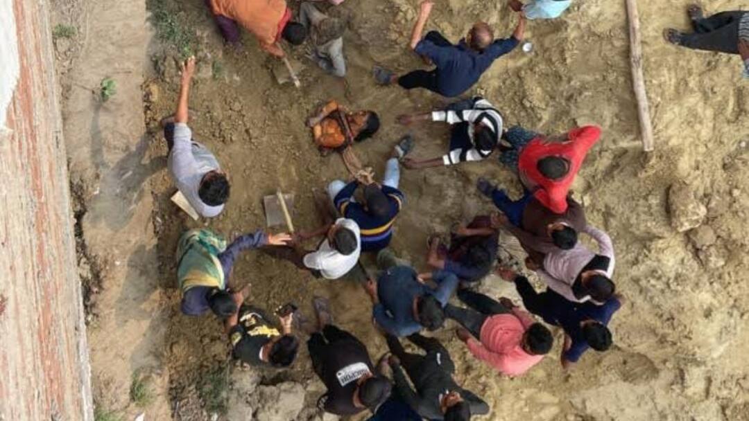 Lucknow Accident occurred in house under construction 3 laborers buried due to mudslide ann ...