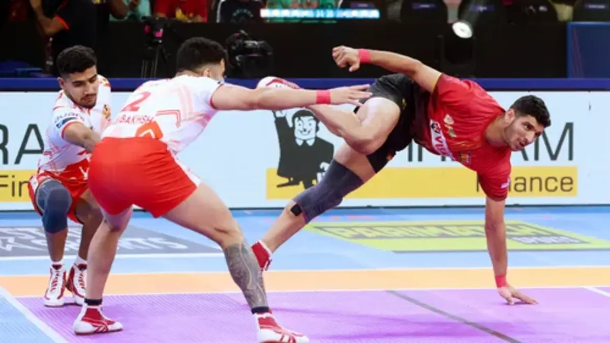 PKL Season 11: Bengaluru Bulls, Gujarat Giants Open Pune-Leg With An ...