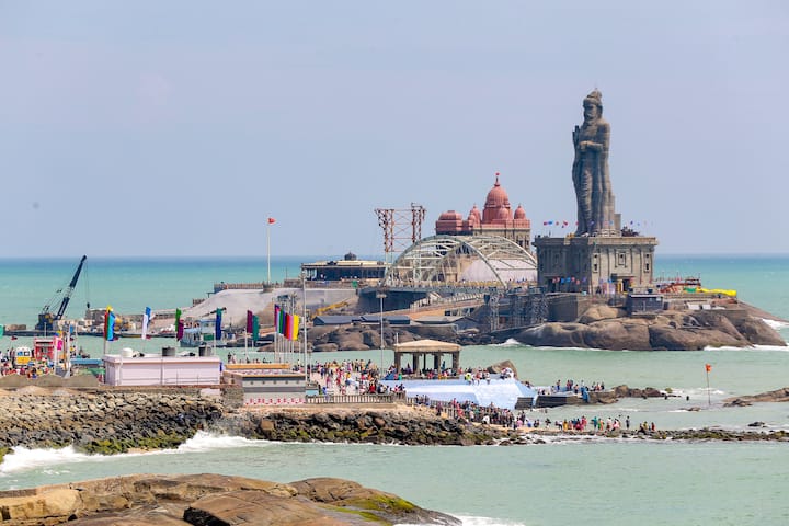IN PICS: India's First Glass Bridge Over Sea Connecting Vivekananda ...