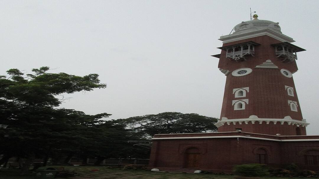Thanjavur Manikoondu Rajappa Park 138 Years Old Clock Tower Perfect ...
