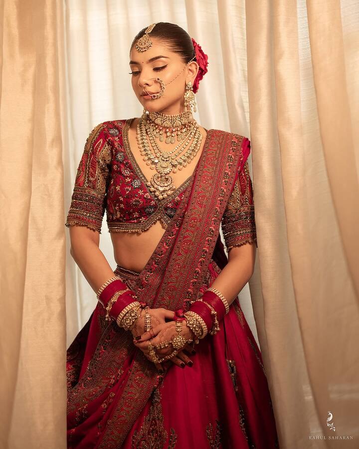 Anuv Jain Ties The Knot With Hridi Narang, Shares Wedding Pics
