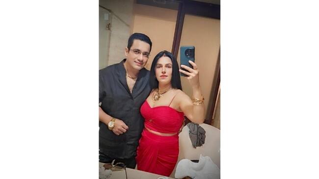 Vivek Bindra And wife Yanika Bindra end rumours of separation by visit to ISKCON, Mahakaleshwar ...