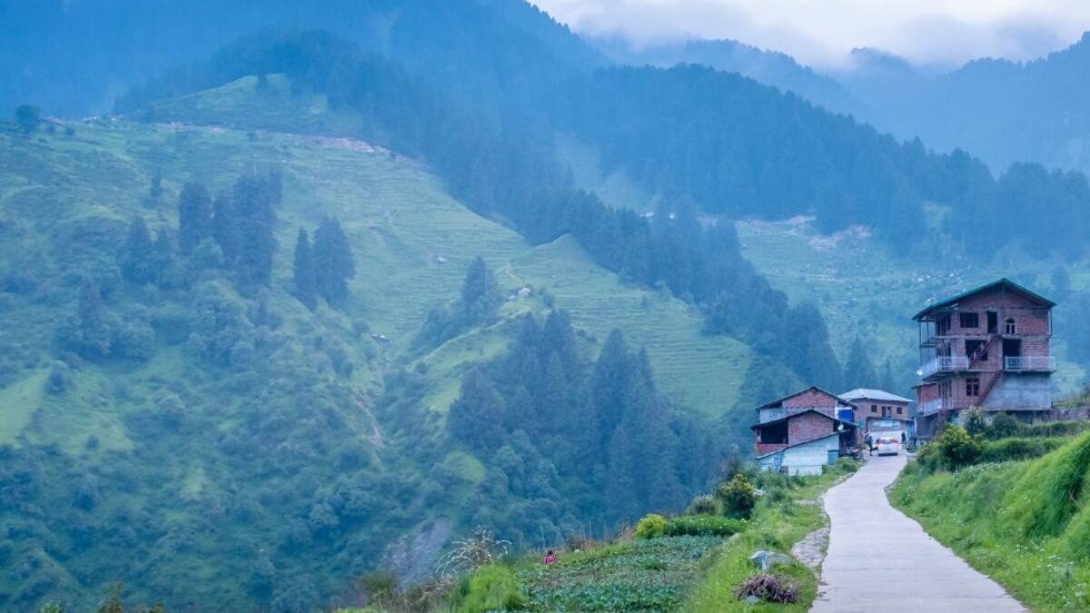 From Barog To Rakcham — 5 Lesser Known Places In Himachal Pradesh For ...