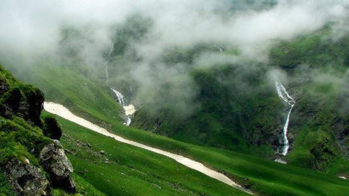From Barog To Rakcham — 5 Lesser Known Places In Himachal Pradesh For ...