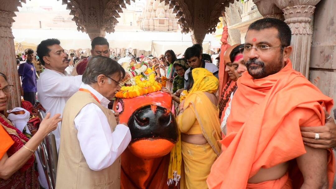 Varanasi Lord Shankar listens Lord Ram Katha in Kashi Vishwanath Dham after Aurangzeb Reign ann ...
