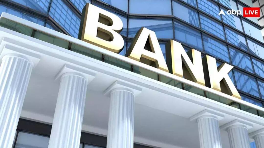 bank employees not doing your work here you can complain about them ...