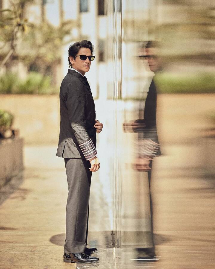 Vijay Varma Slays The Dapper Look In A Dhoti Outfit, See Pics