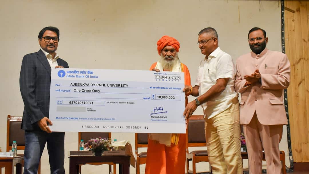 Ramesh Patil donates Rs 1 crore to Ajinkya D Y Patil University ...