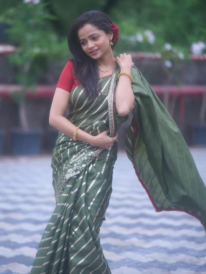 Shivali Parab Shares Photos on Instagram Entertainment News Marathi ...