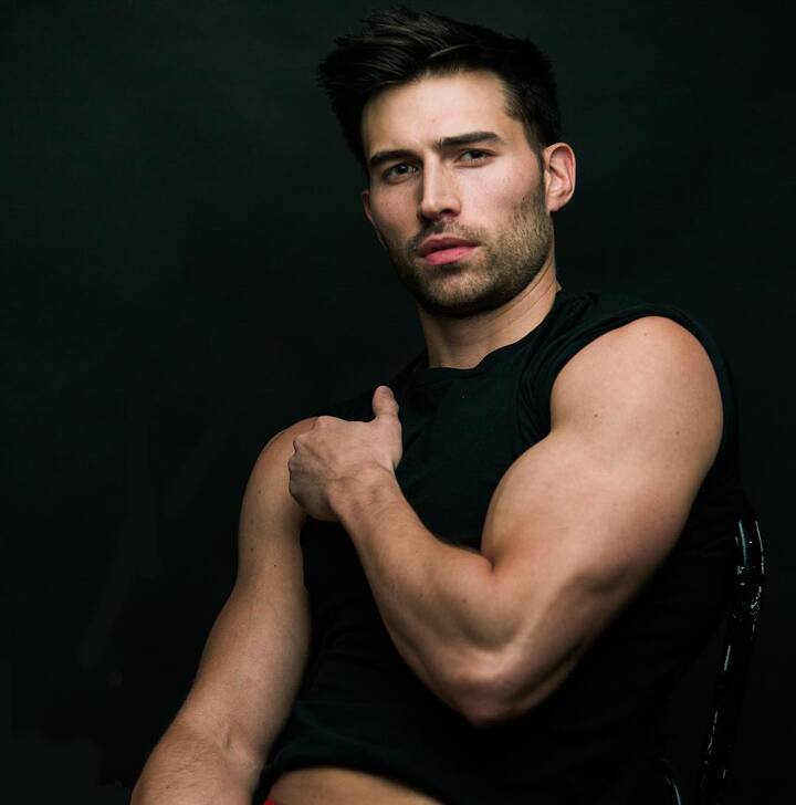 Who Is Derek Dixon? Actor From The Oval Accuses Tyler Perry Of Sexual ...