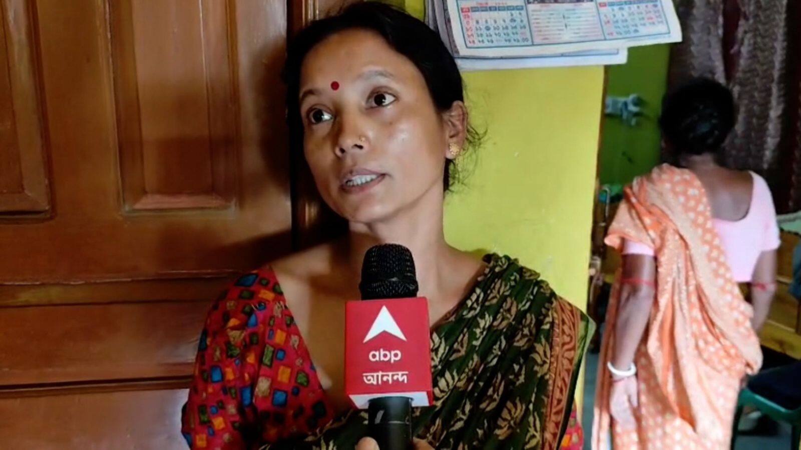 Birbhum News: রাত ১২ টায় আসে ফোন, বাড়ি থেকে ১ কিমি দূরে নিশানা, TMC-র অঞ্চল সভাপতির মাথার ...