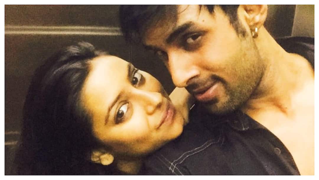 Balika Vadhu Actor Pratyusha Banerjee's Father Gave Her Alcohol, Their ...