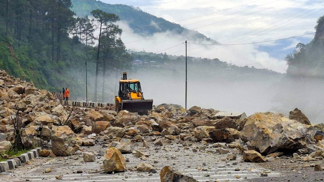 Rain Fury In Himachal Pradesh: Chandigarh-Manali NH Blocked After Landslides, Manali-Leh NH Hit ...