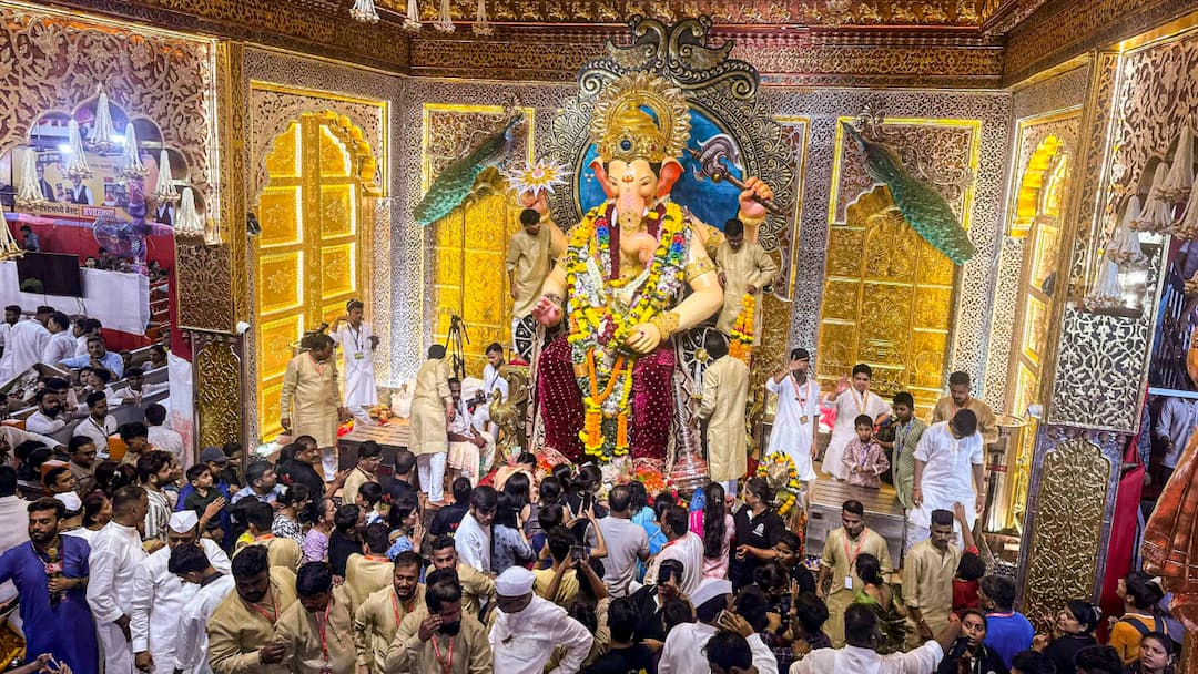 मुंबई: सज गया लालबाग के राजा का दरबार, सुरक्षा के ऐसे हैं इंतजाम ...
