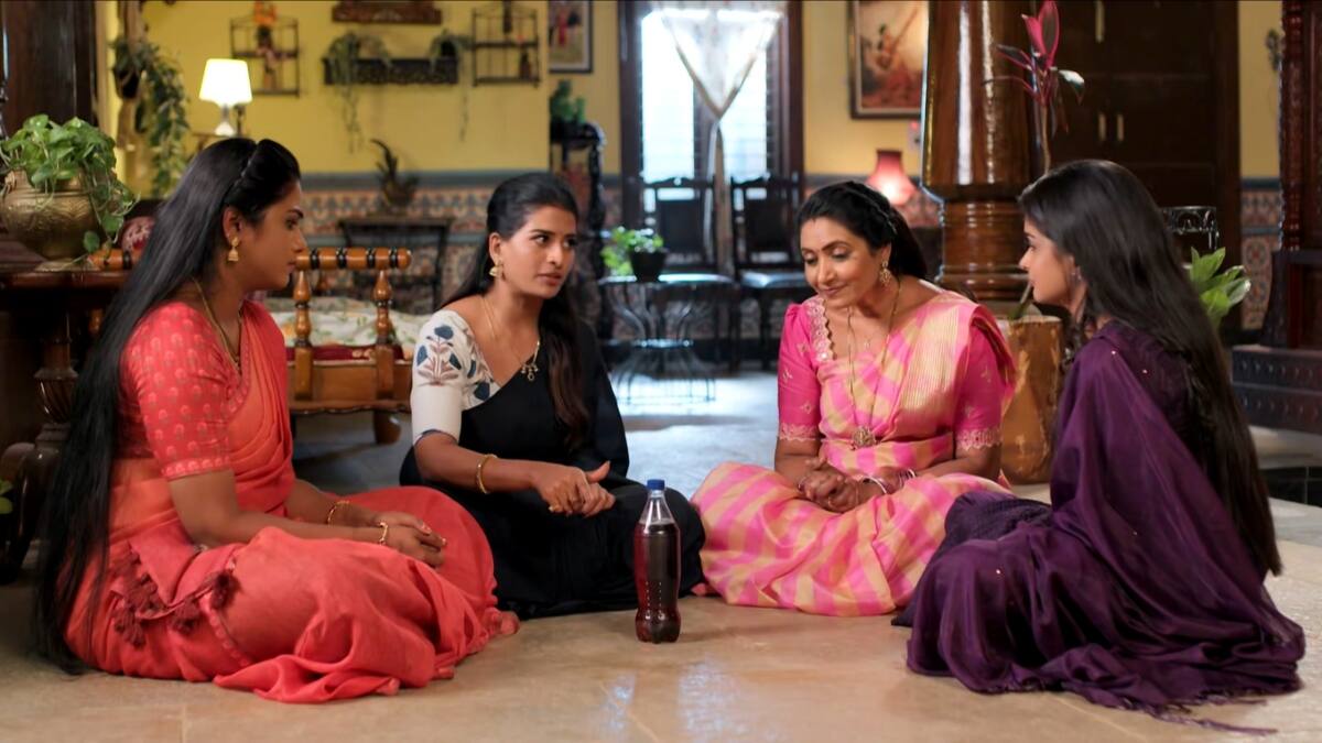 వల్లీ పని అయిపోయే! టీవీ ప్రసారం Illu Illalu Pillalu Serial Today ...