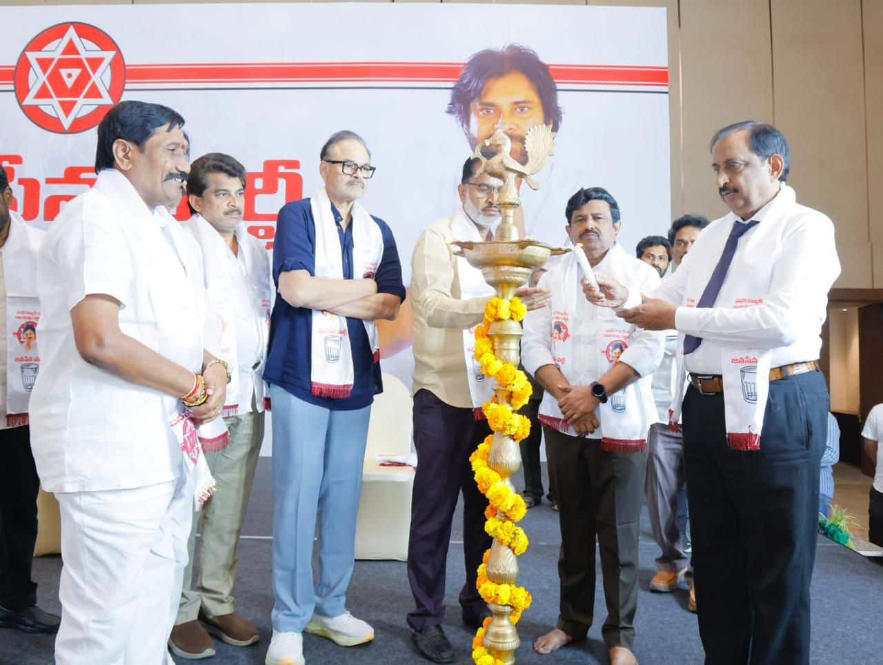 MLC Nagababu: గత అనవాయితీకి భిన్నంగా పవన్ కళ్యాణ్ ఆలోచన.. జనసేనాని ...