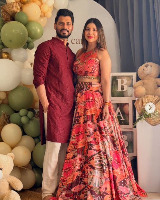 Sambhavna Seth Babyshower: 65 इंजेक्शन, 8 IVF फेल, आता 10 वर्षांनी 45 ...