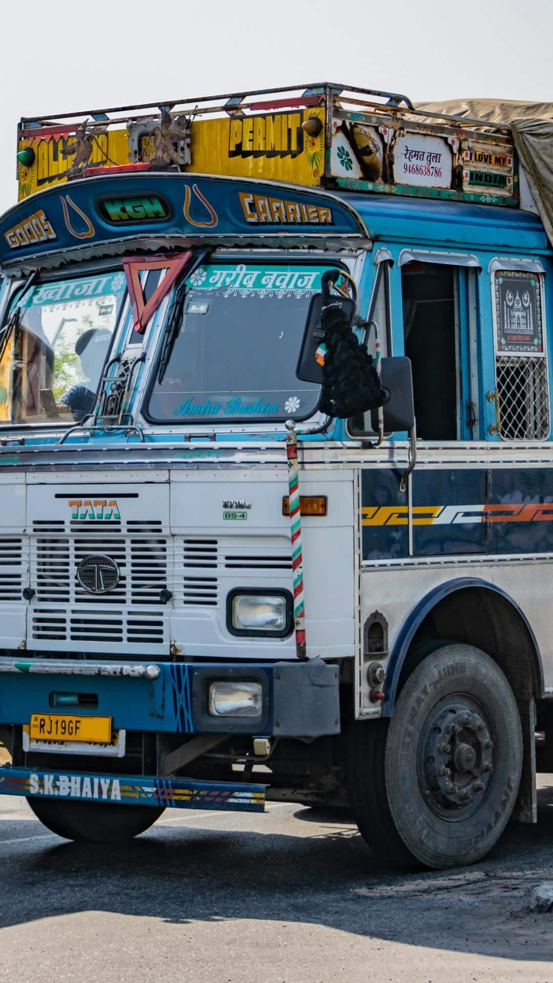 देश की पहली महिला ट्रक ड्राइवर कौन है?